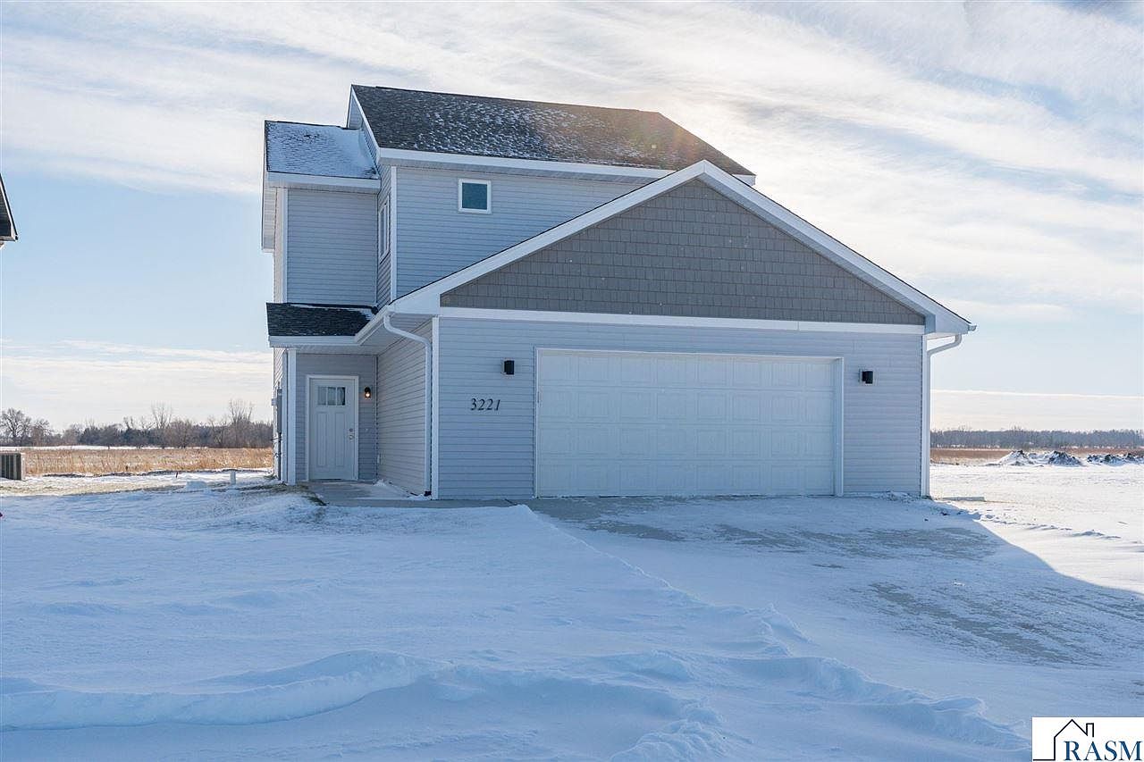 3221 Bassett Dr, Mankato, MN 56001 | Zillow