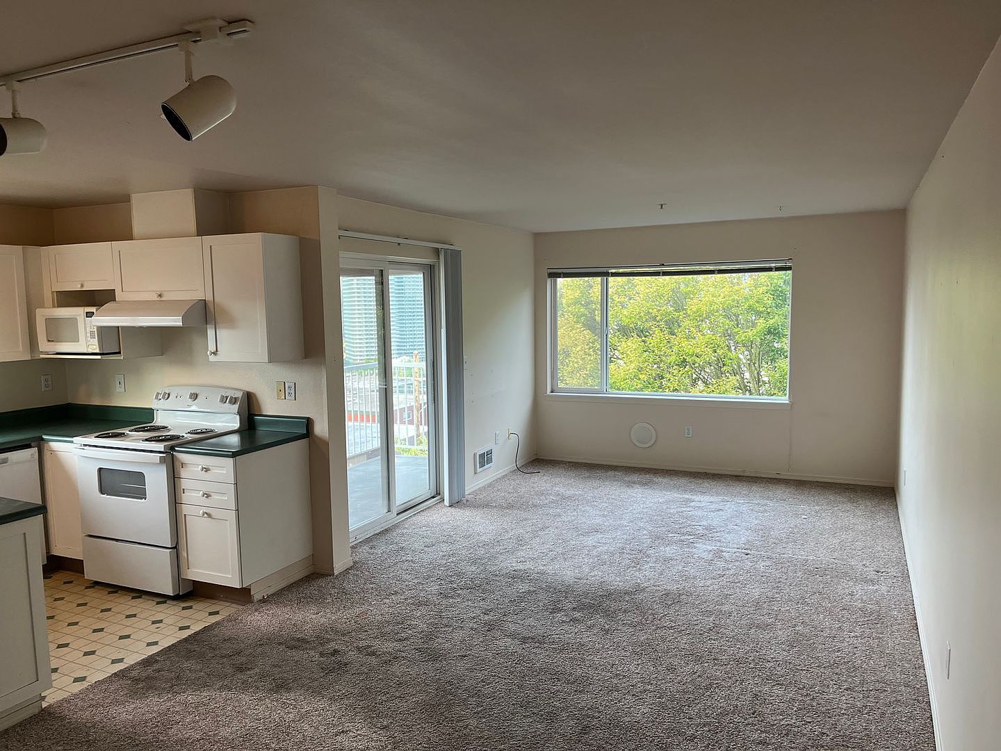 301 Summit Ave E APT 503, Seattle, WA 98102 | Zillow