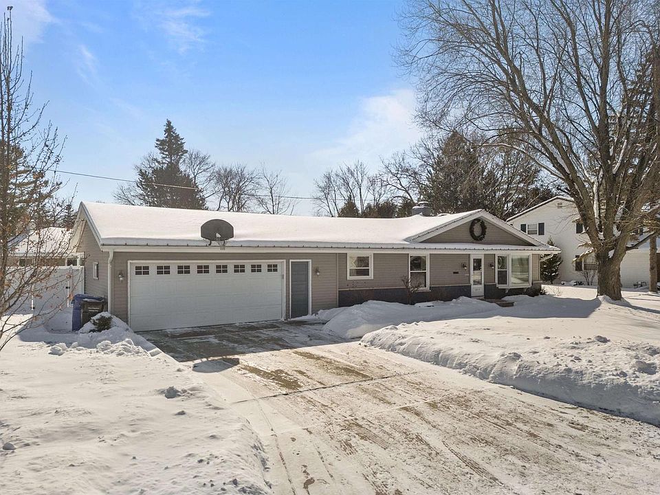 1911 West CHARLES STREET, Appleton, WI 54914 | Zillow