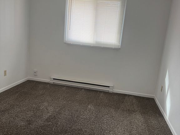 390 W John Casey Ct APT 3, Bourbonnais, IL 60914 | Zillow