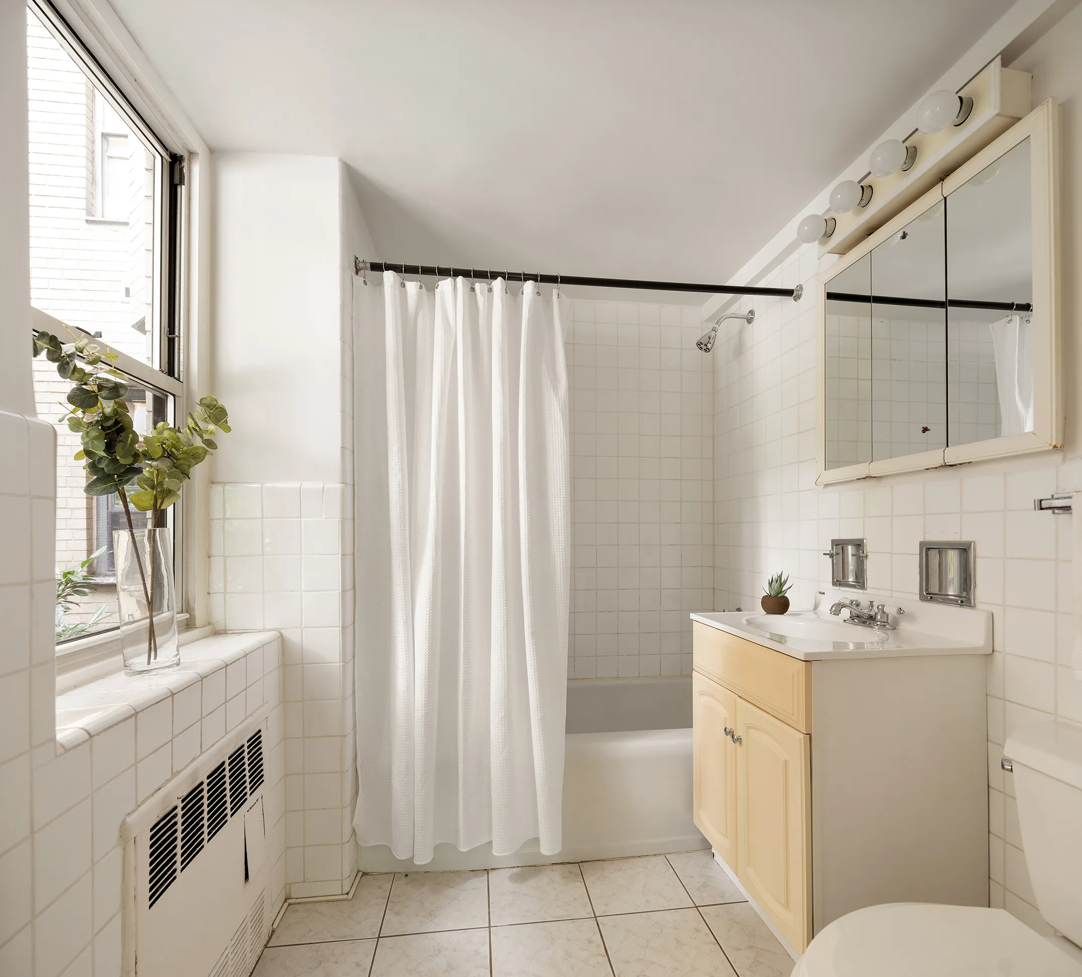 180 East End Avenue #1C in Yorkville, Manhattan | StreetEasy