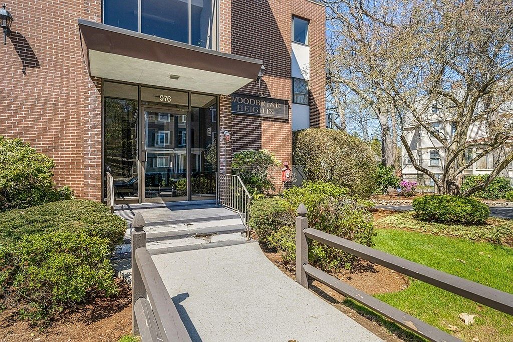 974-976 Main St #22, Melrose, MA 02176 | Zillow