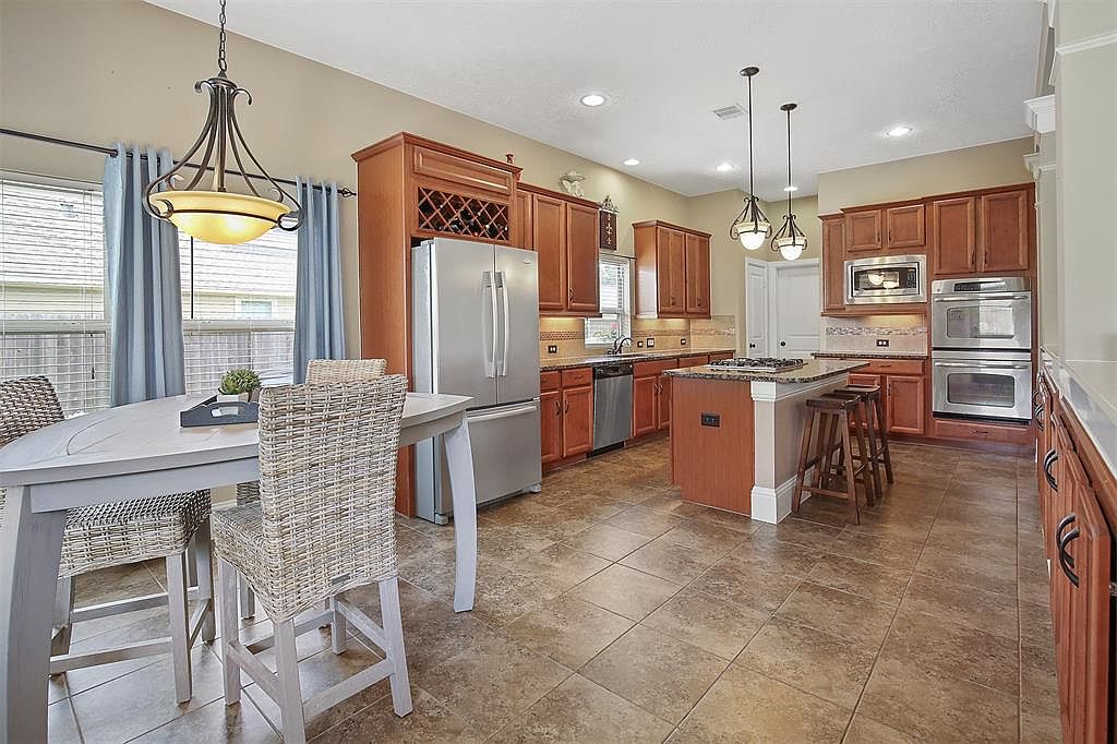 27211 Monique Ridge Ln, Spring, TX 77386 | Zillow