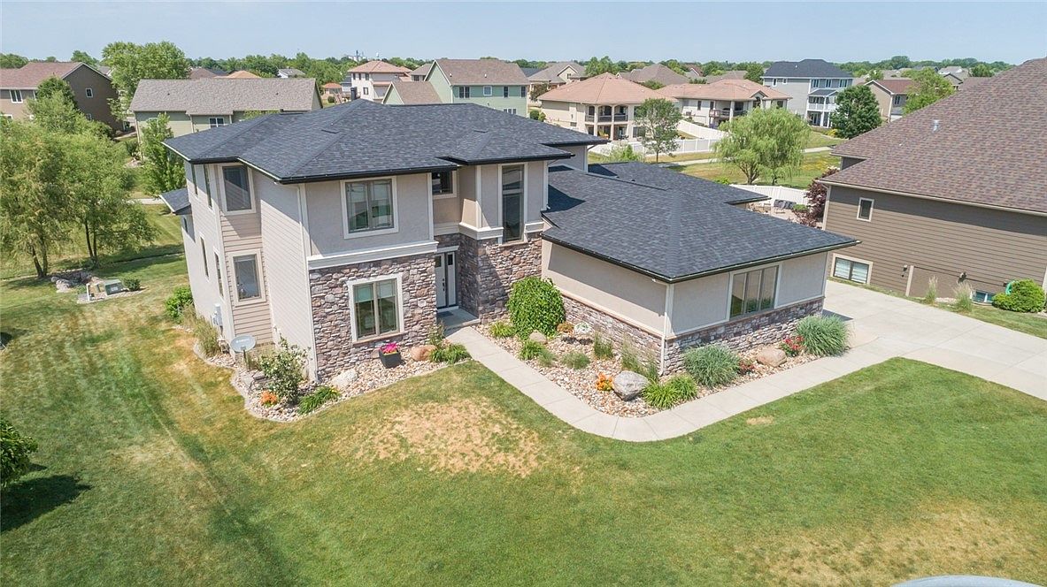 709 Stonegate Ct SW, Altoona, IA 50009 | Zillow 709 Stonegate Ct SW, Altoona, IA 50009 | Zillow
