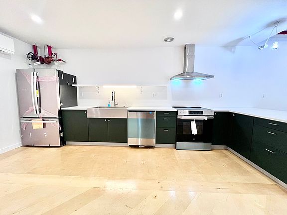 376 Cleveland St #1, Brooklyn, NY 11208 | Zillow