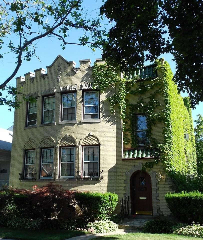 2517 W Coyle Ave #1, Chicago, IL 60645 | Zillow