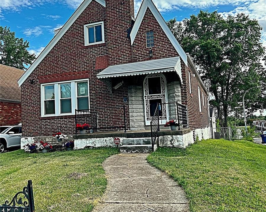 1564 Switzer Ave, Saint Louis, MO 63147 | Zillow