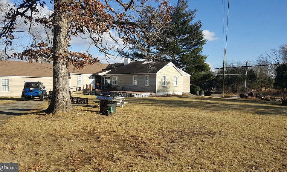 12300 Braddock Rd, Fairfax, VA 22030 | Zillow