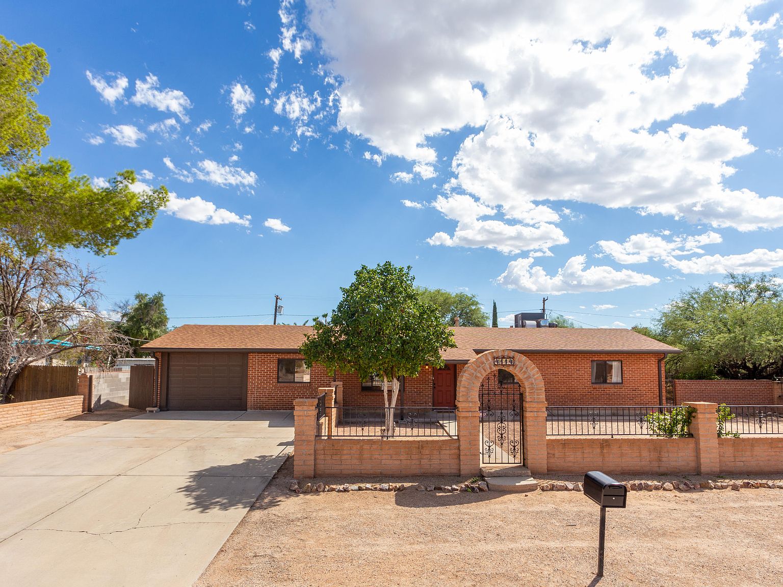 4114 E Camino De La Colina, Tucson, AZ 85711 | Zillow