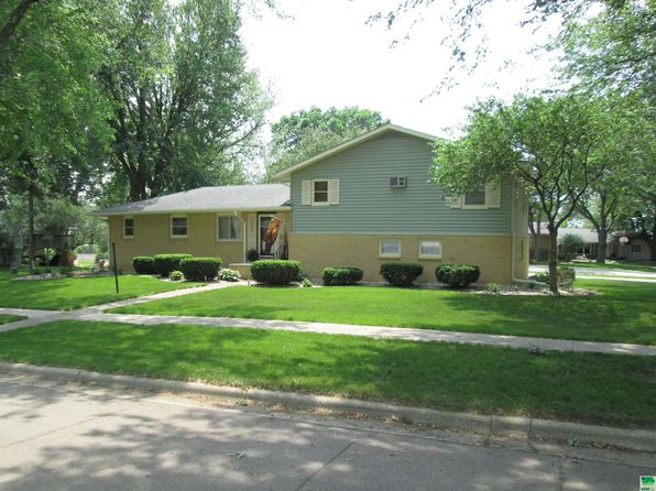 Sheldon Real Estate - Sheldon IA Homes For Sale | Zillow