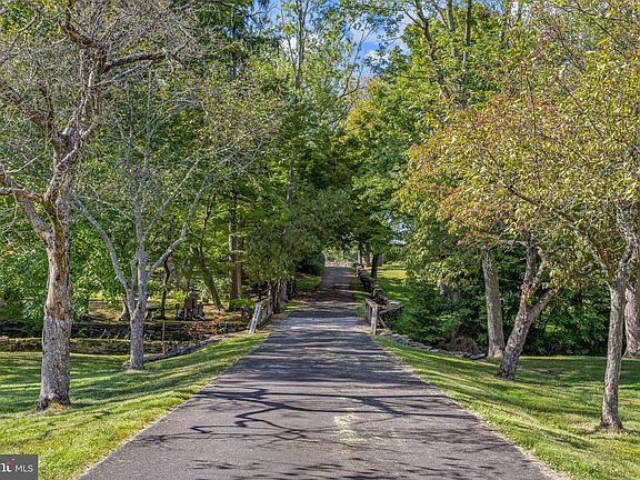 6693 Groveland Rd, Pipersville, PA 18947 | MLS #PABU2079920 | Zillow