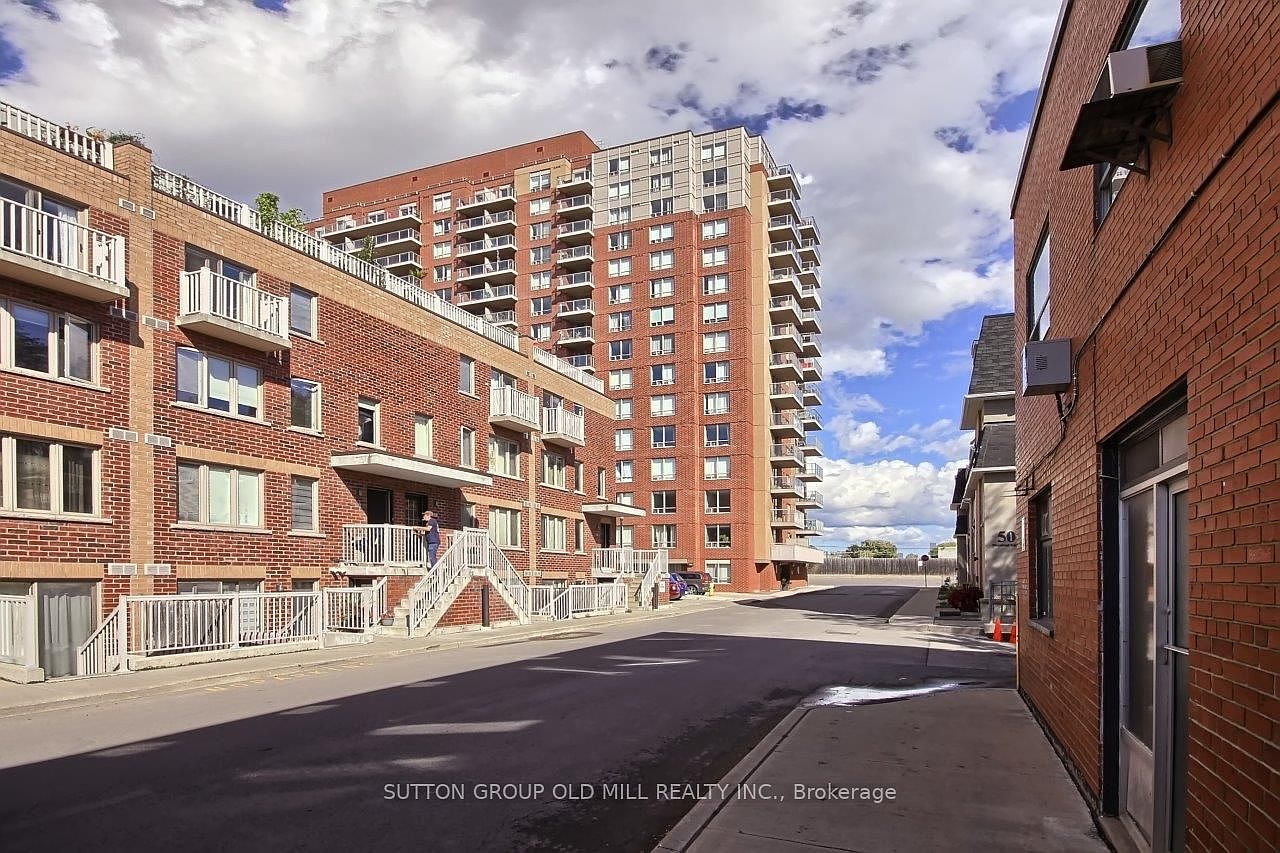 1369 Bloor St W #411, Toronto, ON M6P 4J4 | Zillow