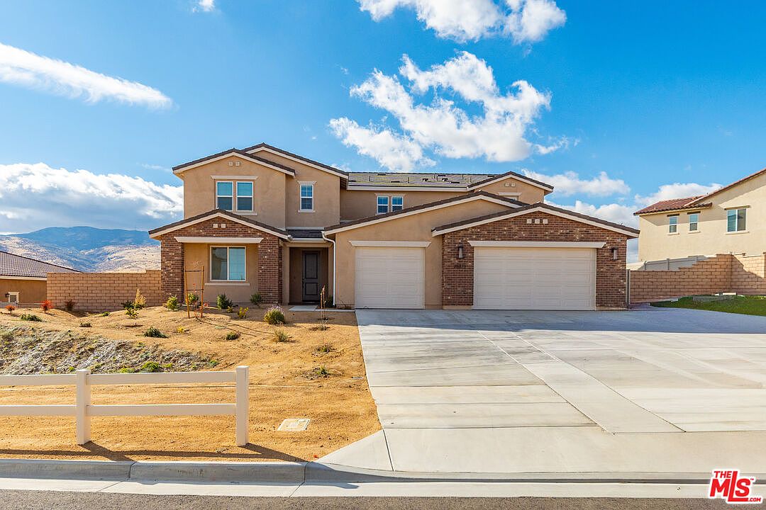 39321 Stallion Dr, Palmdale, CA 93551 | Zillow