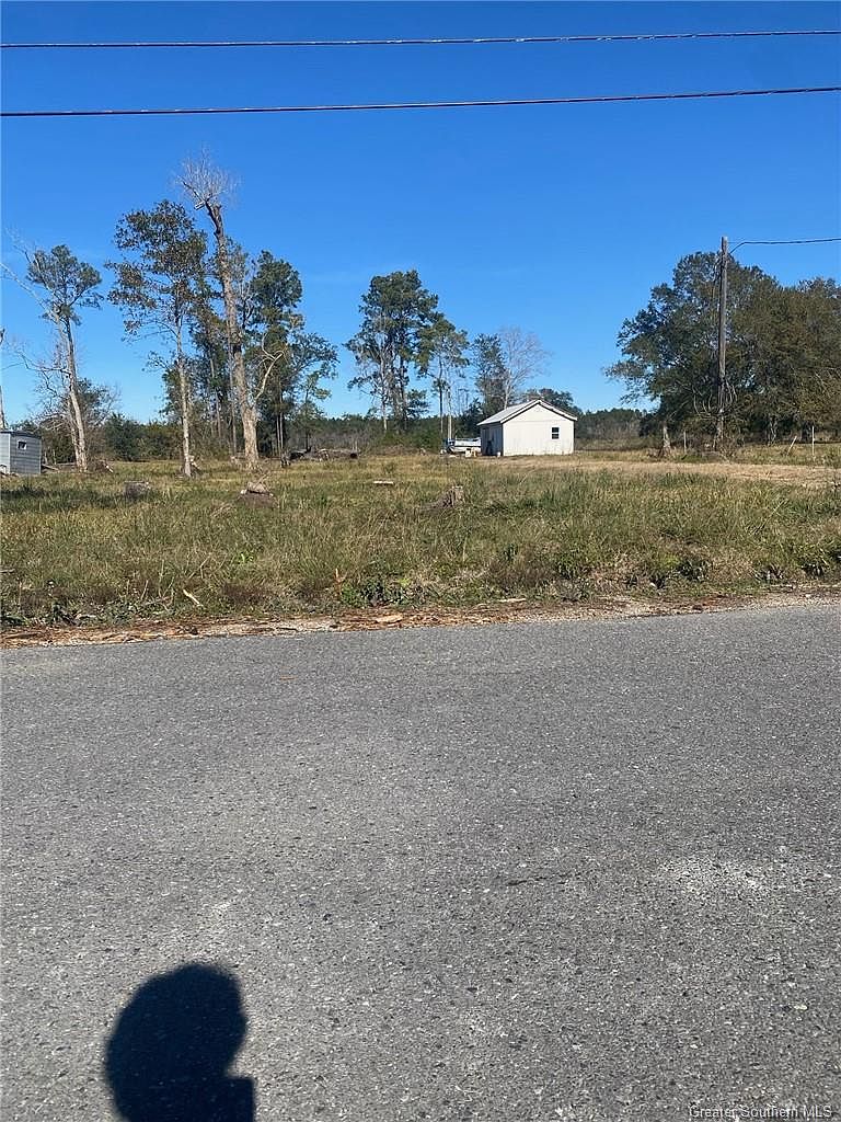 207 Thicket Rd, Sulphur, LA 70663 | MLS #SWL25000202 | Zillow