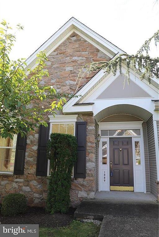 1889 Caryn Dr, Hellertown, PA 18055 | MLS #PANH2004658 | Zillow