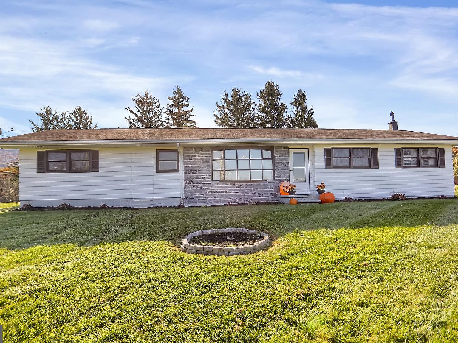 30 Field Ln, Port Royal, PA 17082 | Zillow