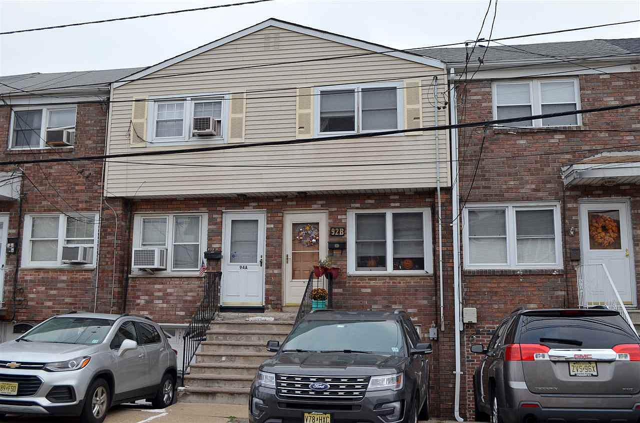 92B Suburbia Dr, Jersey City, NJ 07305 | Zillow
