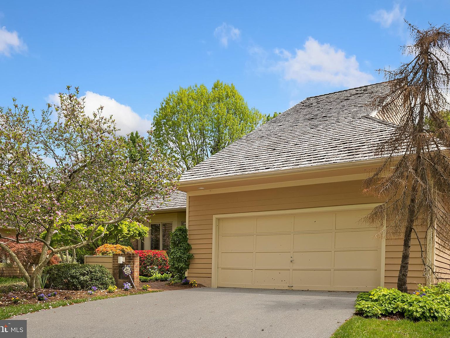 1415 Belcastle Ct, Reston, VA 20194 | Zillow