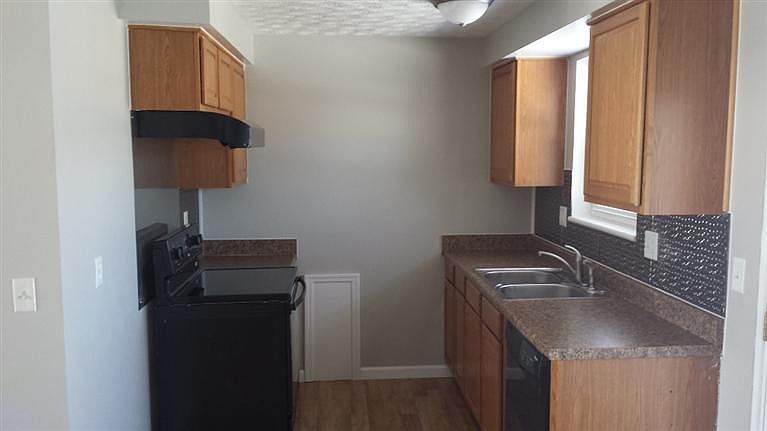 6841 Highbury Rd, Dayton, OH 45424 | Zillow