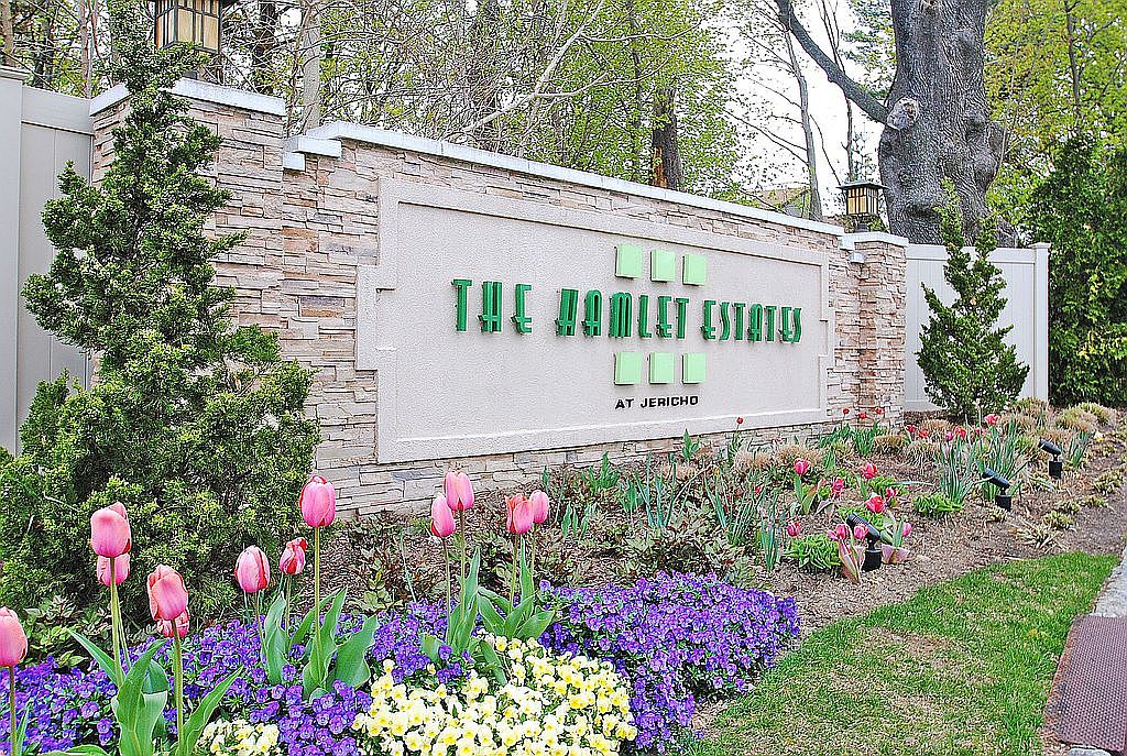 1 Olde Hamlet Dr, Jericho, NY 11753 | Zillow