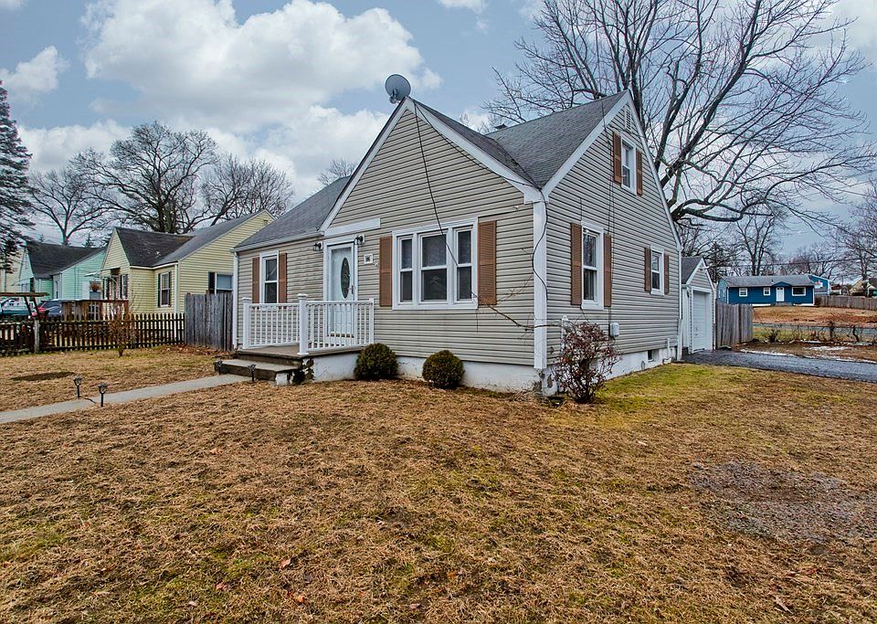 1060 Liberty St, Springfield, MA 01104 | Zillow