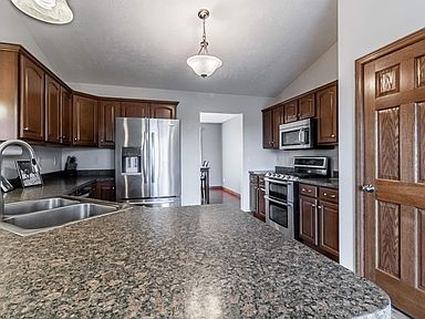 1148 Fort Martin Rd, Maidsville, WV 26541 | Zillow