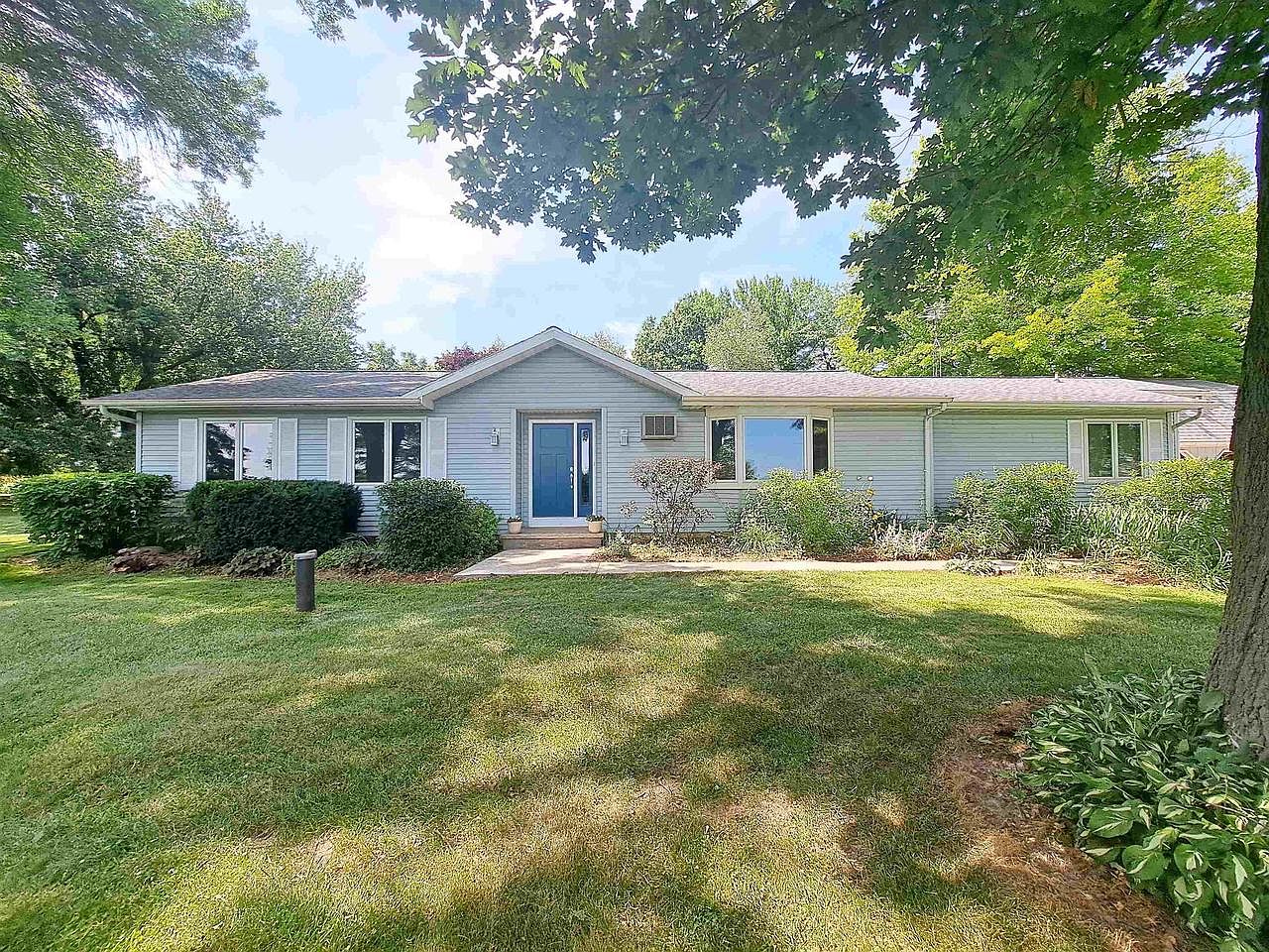 W734 County Road G, Randolph, WI 53956 | Zillow