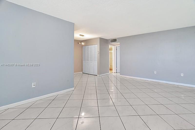12590 NE 16th Ave APT 507, North Miami, FL 33161 | Zillow
