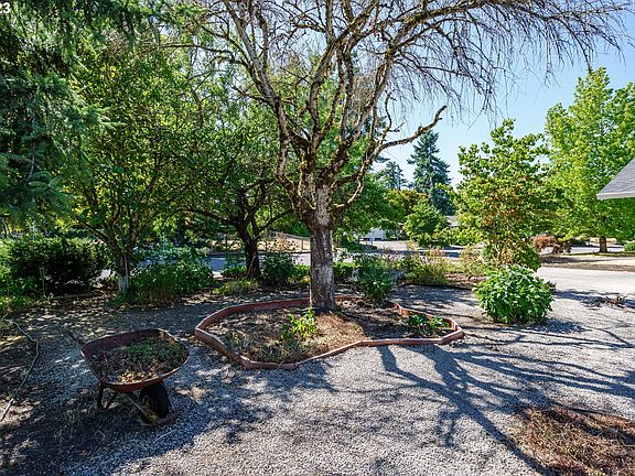 1213 SE 132nd Ave, Vancouver, WA 98683 | MLS #23432146 | Zillow
