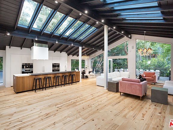 16426 Akron St, Pacific Palisades, CA 90272 | Zillow