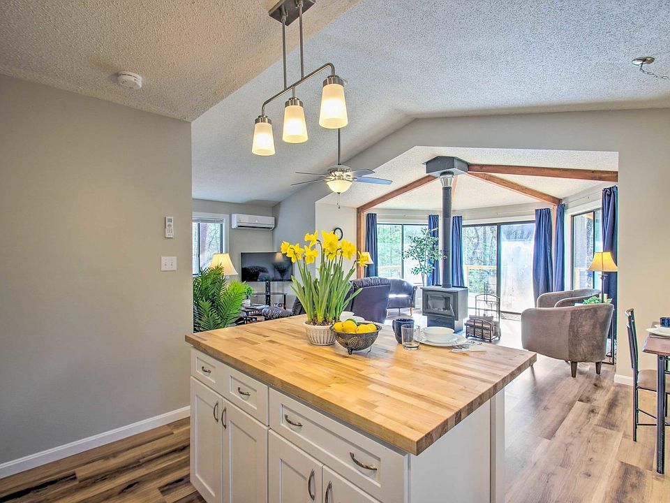 11 Picard Ct, Basye, VA 22810 | Zillow