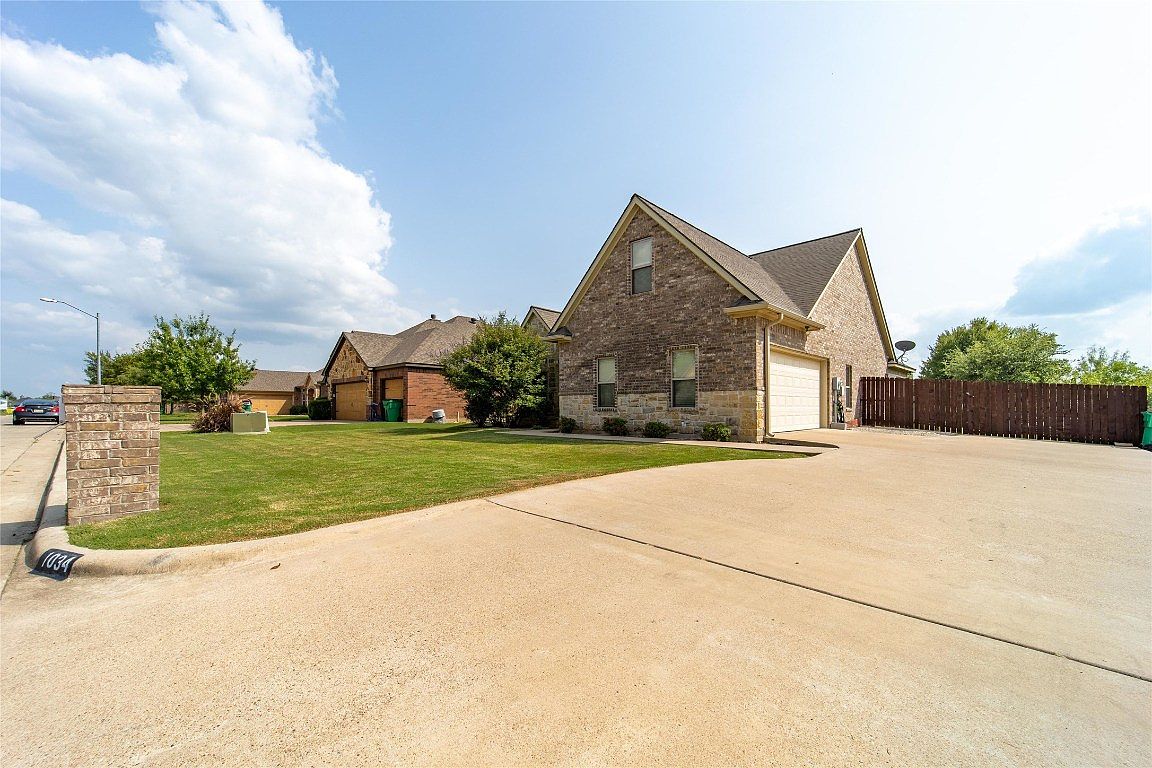 1034 Elk Ridge Dr, Stephenville, TX 76401 | Zillow
