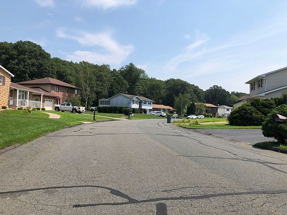 205 Rinaldi Dr, Taylor, PA 18517 | Zillow