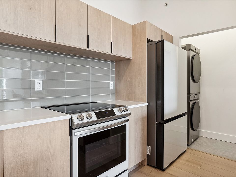 400 E Locust St UNIT 203, Des Moines, IA 50309 | Zillow