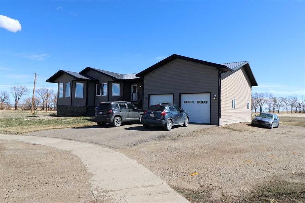 708 W 7th St, Hays, AB T0K 1B0 | MLS #A2212247 | Zillow