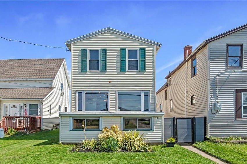 1140 Edgemere Dr, Rochester, NY 14612 | Zillow