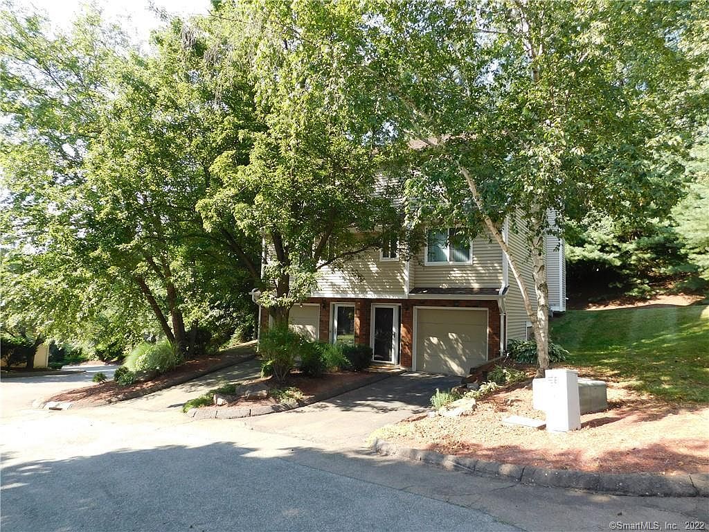 1 Abbey Ln, Meriden, CT 06450 | Zillow