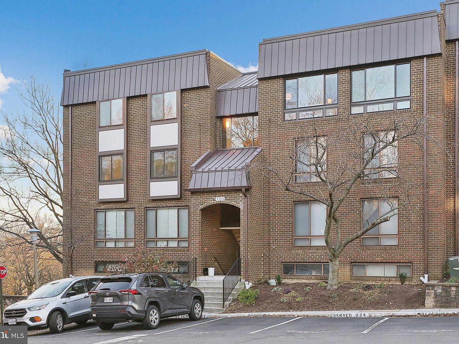 100 Roberts Ln APT 300, Alexandria, VA 22314 | MLS #VAAX2052260 | Zillow