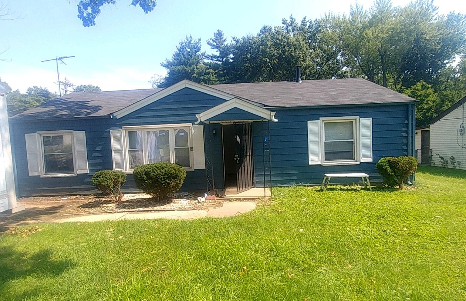 9868 Lorna Ln, Saint Louis, MO 63136 | Zillow