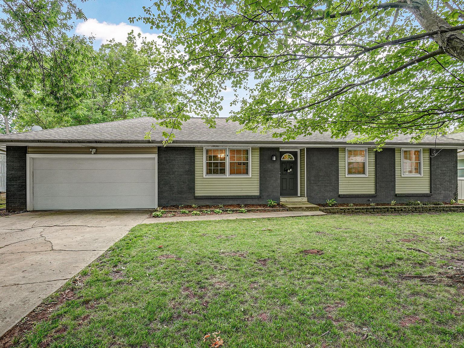 3657 S Nettleton Avenue, Springfield, MO 65807 | Zillow