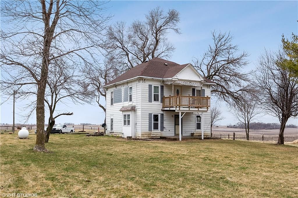 1402 Brown St, Dexter, IA 50070 | Zillow