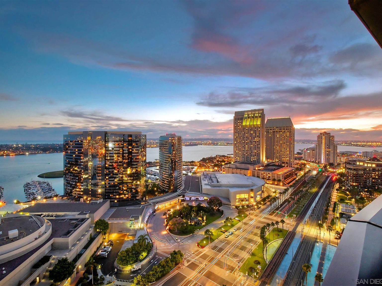 100 Harbor Dr, San Diego, CA 92101 | Zillow