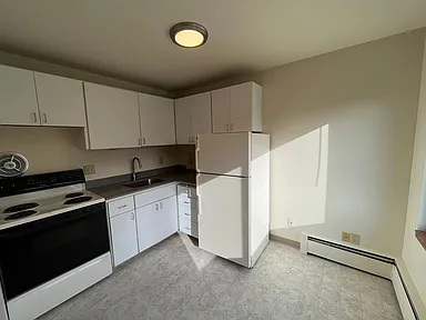 Wakefield Manor - 1061 E Republican St Seattle WA | Zillow
