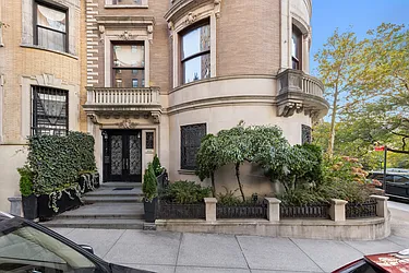 25 Riverside Drive #TH in Upper West Side, Manhattan | StreetEasy