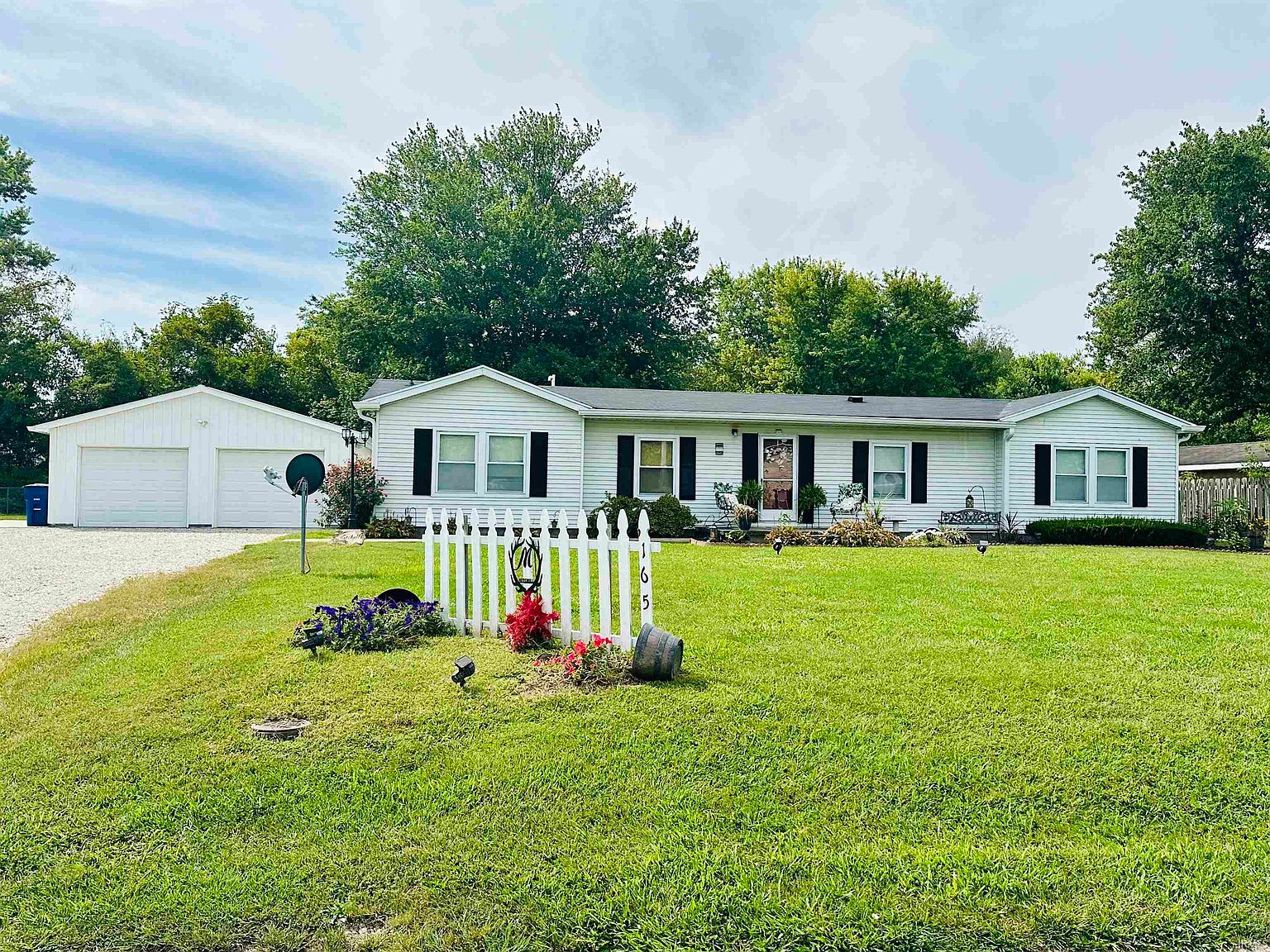 165 Rabbitsville Rd, Mitchell, IN 47446 | Zillow