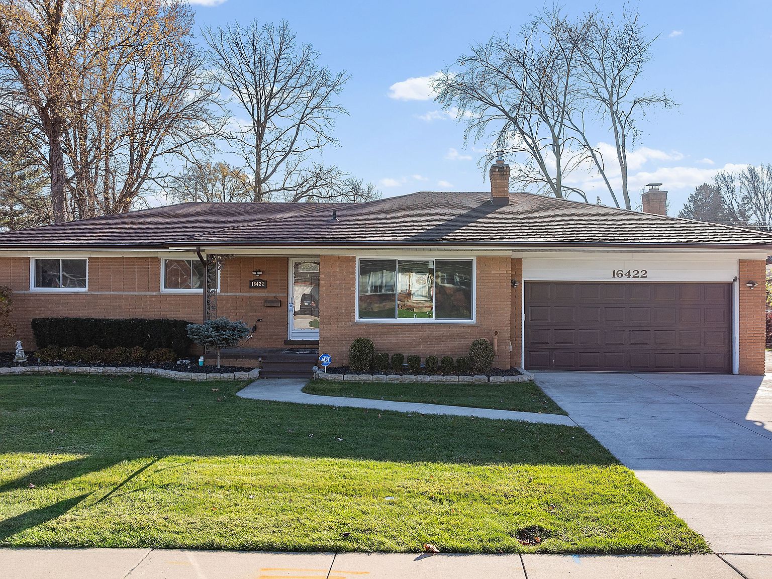16422 Erin, Fraser, MI 48026 | Zillow