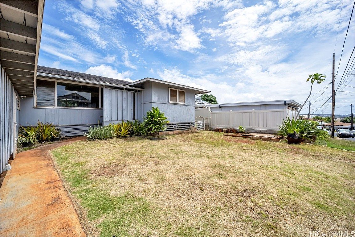 913 Puu Kula Dr, Pearl City, HI 96782 | Zillow