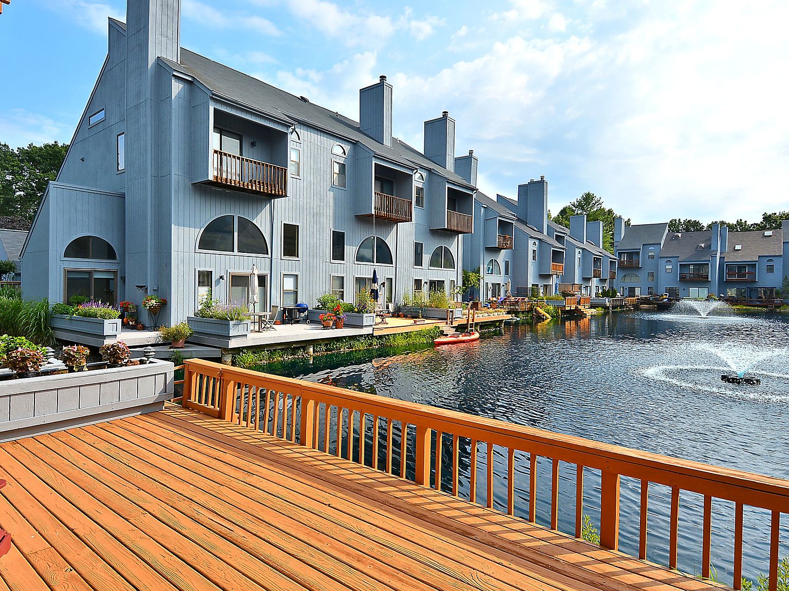 11128 Glade Dr, Reston, VA 20191 | Zillow