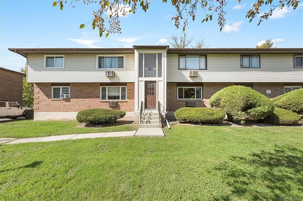 902 Parr Meadow Drive UNIT 9B, Newburgh, NY 12550 | Zillow