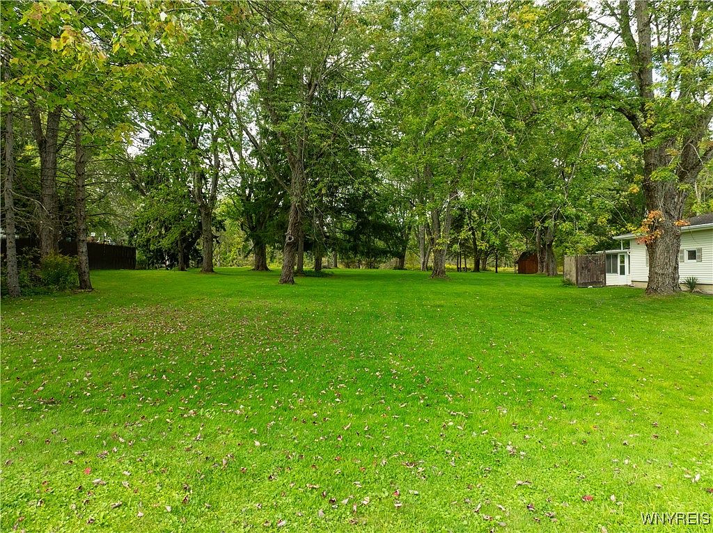 80 May Dr #14, Elma, NY 14059 | Zillow